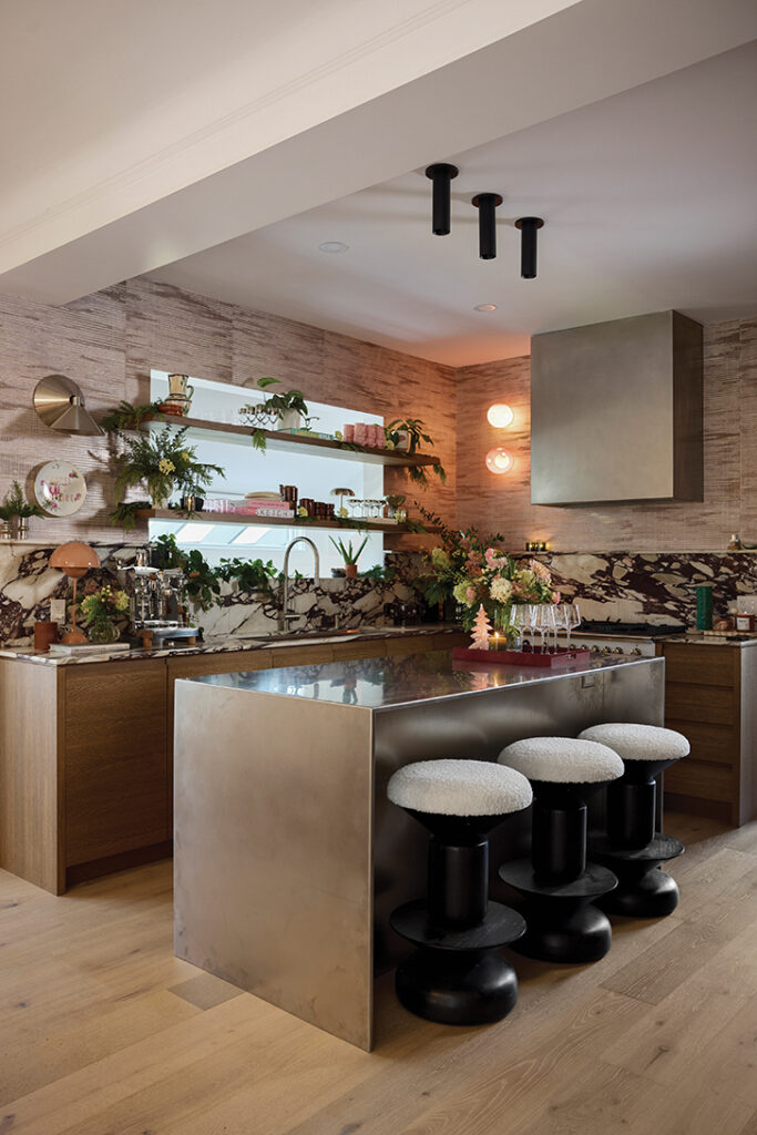 A Holiday Dinner Party at Home with Designer Amanda Hamilton